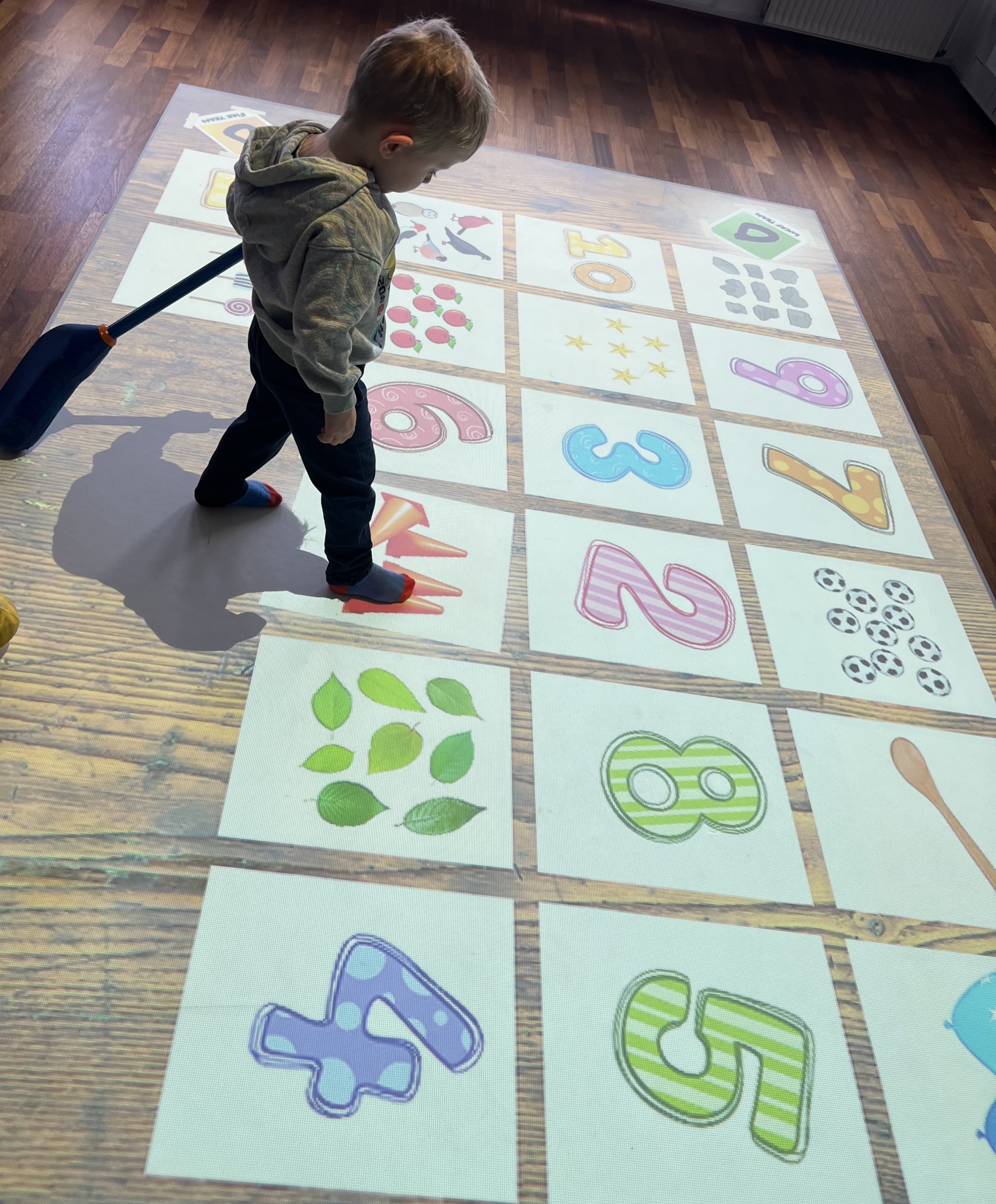 Transform the learning environment - ActiveFloor